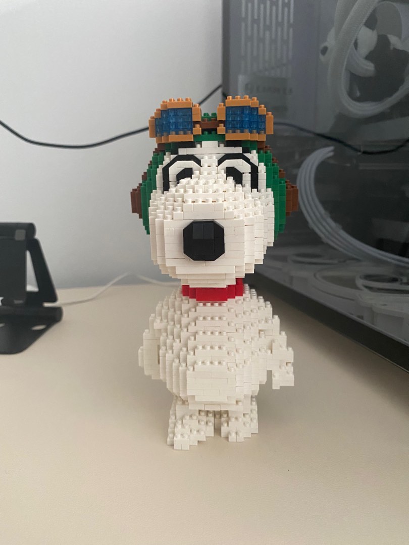 Snoopy lego, Hobbies & Toys, Toys & Games on Carousell