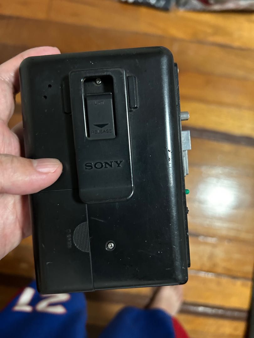Sony Walkman Cassette Player As Is, Audio, Portable Music Players on ...