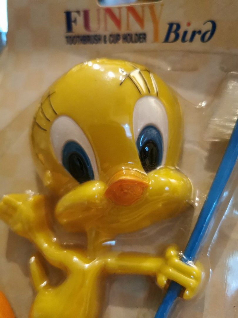 Tweety Bird Toothbrush Holder, Hobbies & Toys, Memorabilia ...