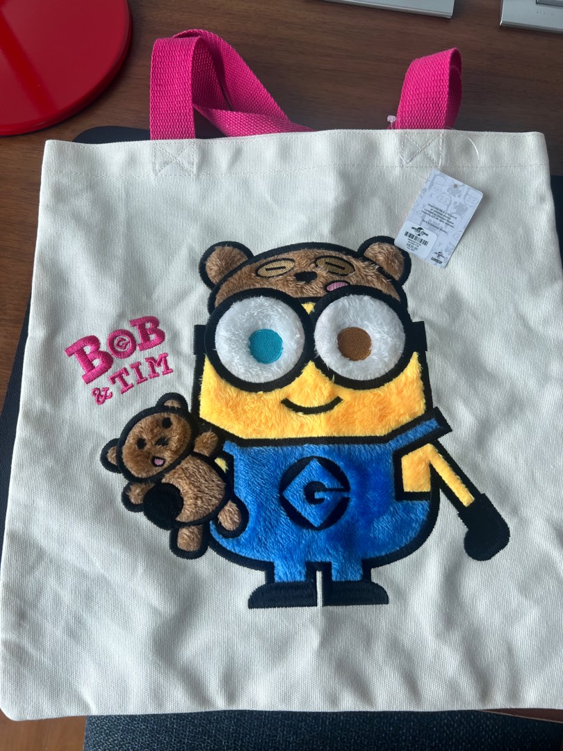 Universal Studios Minion tote bag, Women's Fashion, Bags & Wallets ...