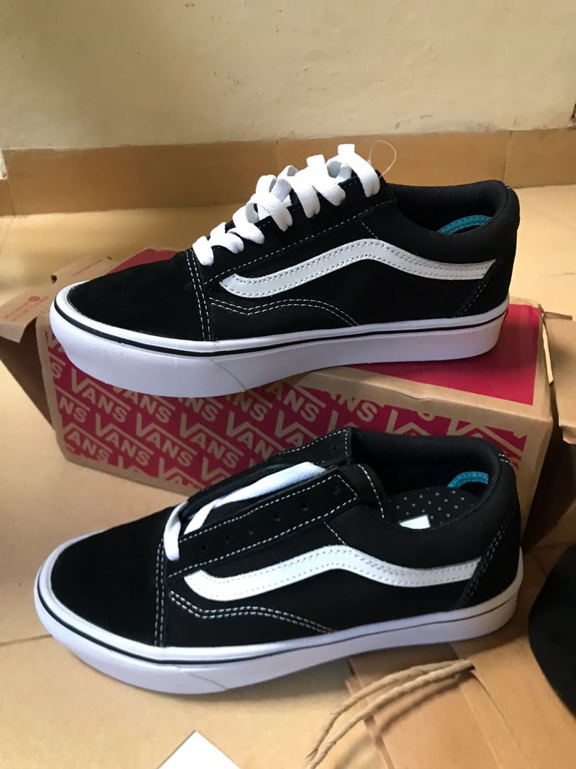 Vans oldskool comfycush BARU BELUM PERNAH DIPAKAI, Fesyen Pria, Sepatu ...