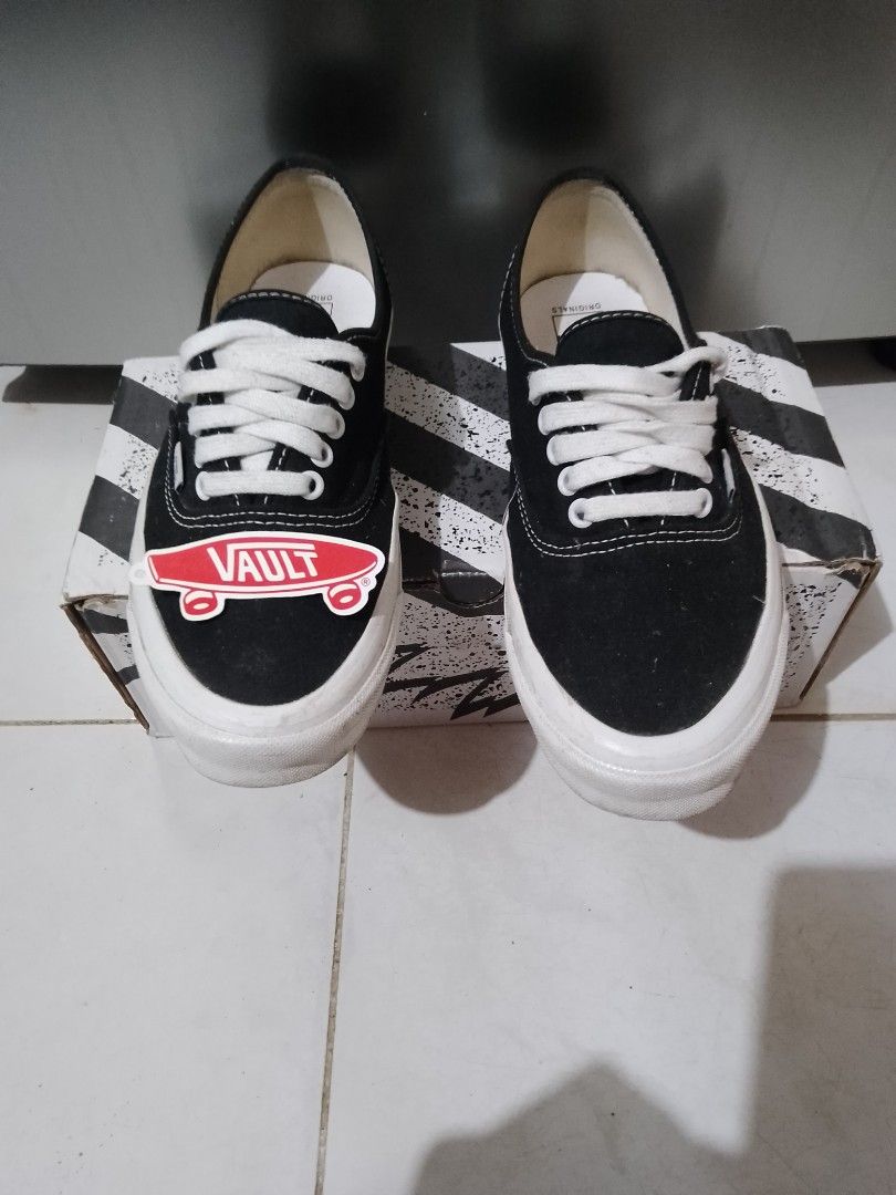 Vans Vault v2 Original, Men's Fashion, Footwear, Sneakers on Carousell