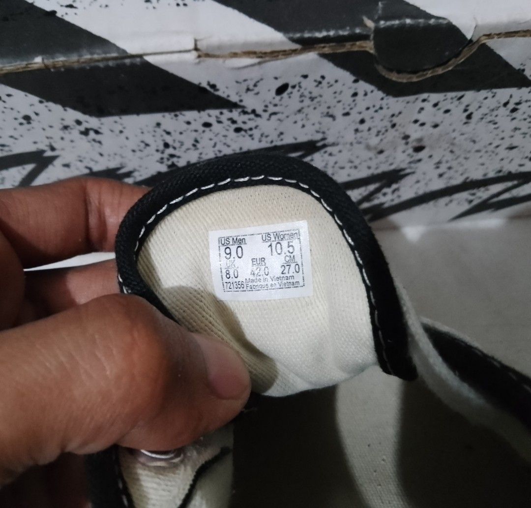 Vans Vault v2 Original, Men's Fashion, Footwear, Sneakers on Carousell