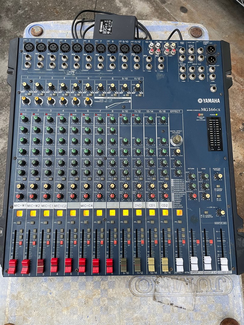 Yamaha MG166CX mixer, Audio, Soundbars, Speakers & Amplifiers on Carousell