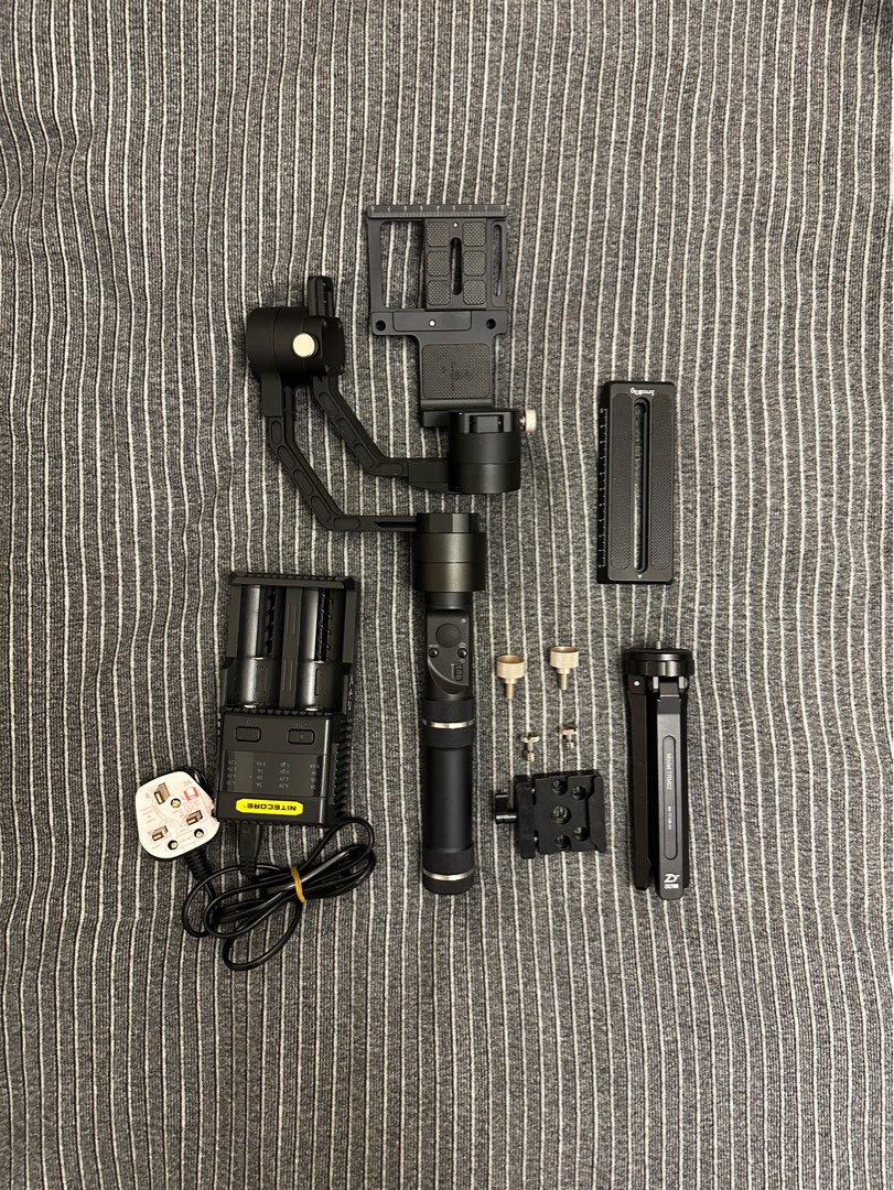 Zhiyun Crane Plus, 攝影器材, 攝影配件, 穩定器 - Carousell