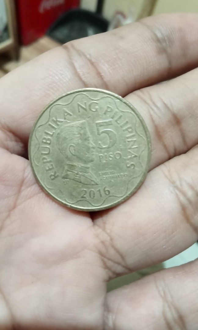 5 Piso 2016 error coin extra metal, Hobbies & Toys, Memorabilia ...