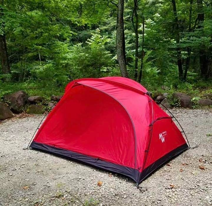 (90%新) 韓國Minimal Works - Paprika 2P Tent- Red, 運動產品, 行山及露營 - Carousell