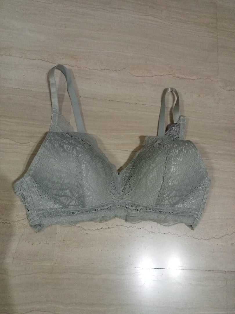 Bras (pics. 1 to 10), Women's Fashion, New Undergarments & Loungewear ...