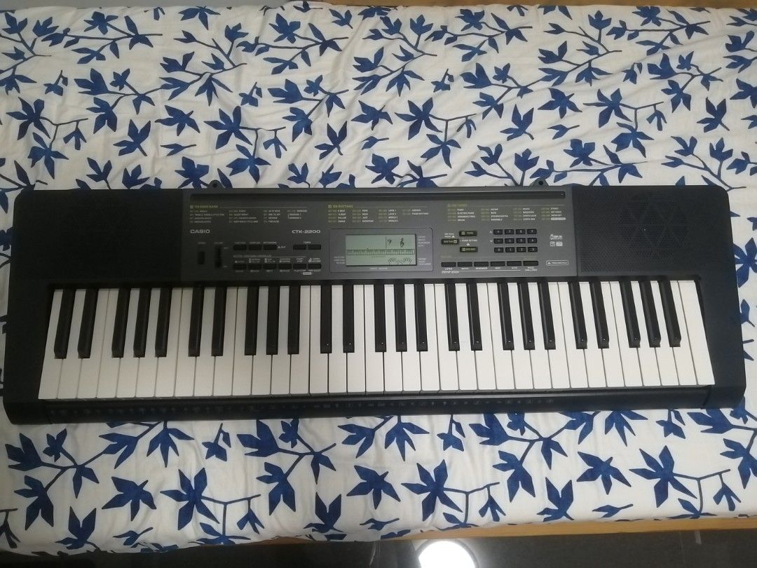 Casio CTK-2200 keyboard, Hobbies & Toys, Music & Media, Musical ...