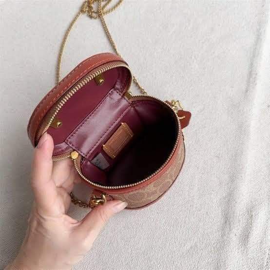 Coach Micro Trail Bag in Signature Canvas, Women's Fashion, Bags ...