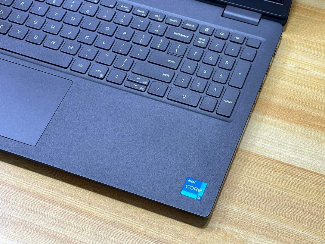 Dell latitude 3520 Core i5-11th Gen 8Gb Ram 256Gb NVMe Intel Iris Xe ...