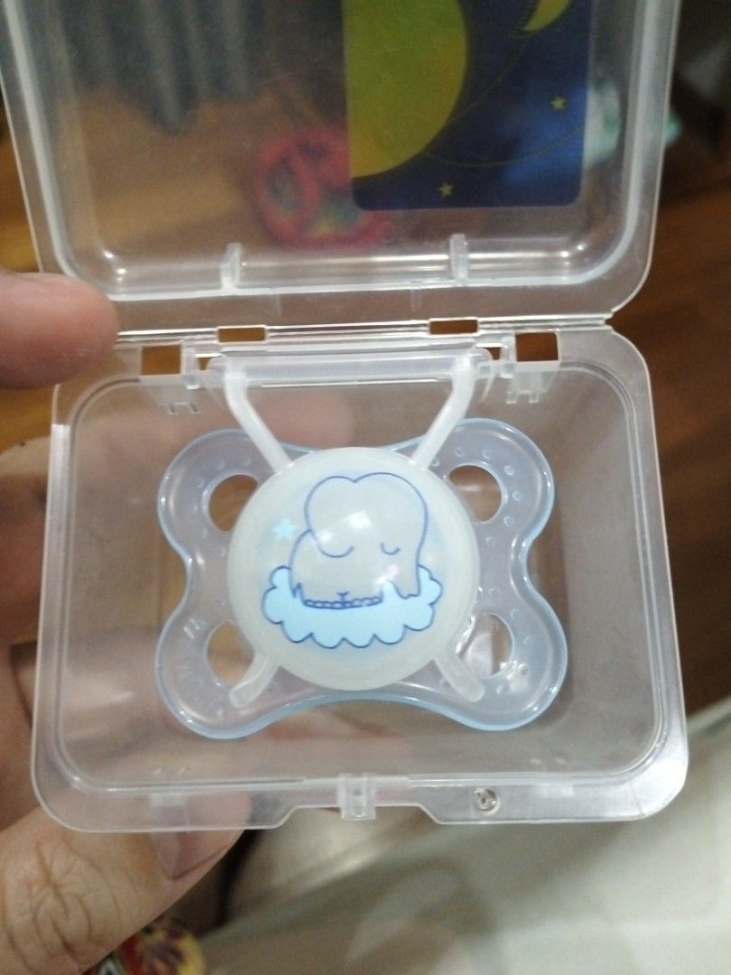 Dot MAM + box, Bayi & Anak, Perawatan & Makanan Anak di Carousell