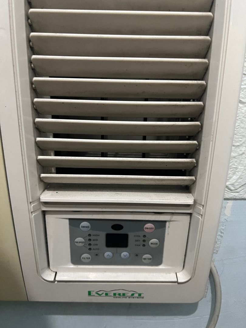 Everest Inverter Aircon 1.5 hp, TV & Home Appliances, Air Conditioning ...