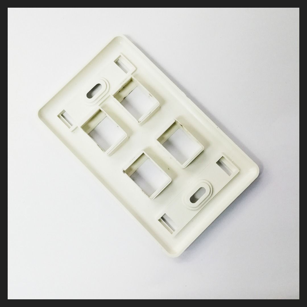 Face Plate Panel Outlet 4 Gang Rectangle AMP Netconnect, Computers ...