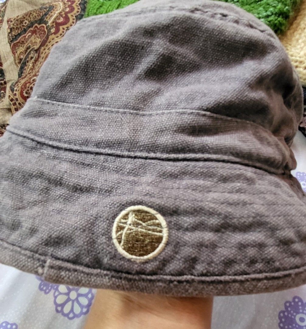 GeoLogic Decathlon, Women's Fashion, Watches & Accessories, Hats ...