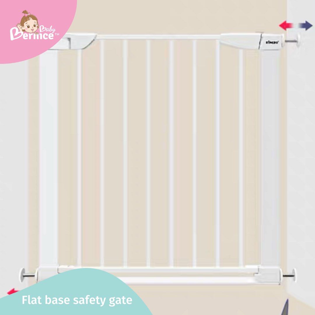 [INSTOCK] Flat Base Anti Trip White Safety Gate, Furniture & Home ...