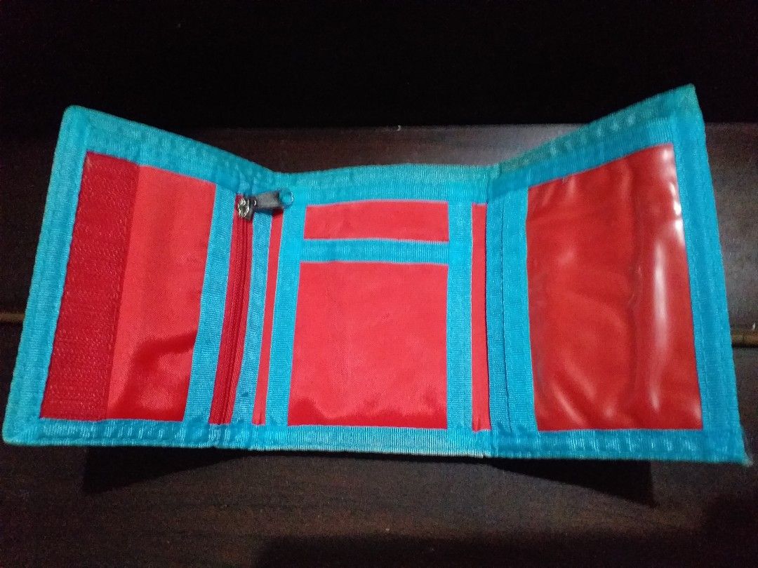 Invincibles Dash wallet collectible, Hobbies & Toys, Collectibles ...