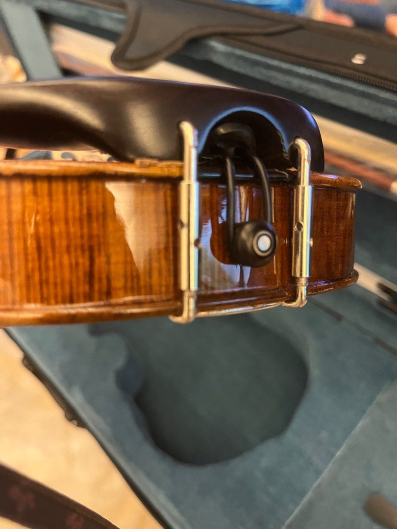 Limited edition one piece back violin 1/4 size, Hobbies & Toys, Music ...