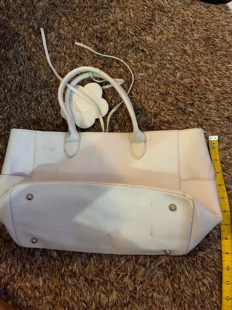 Mary Quant London white bag, Women's Fashion, Bags & Wallets, Tote Bags ...