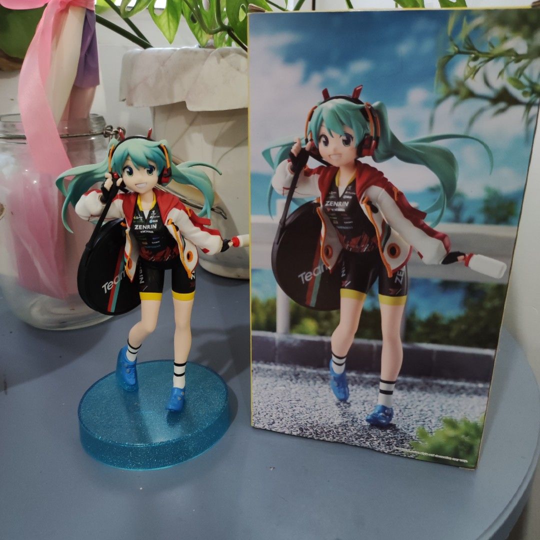 Miku Racing Team Ukyo figure, Hobbies & Toys, Toys & Games on Carousell