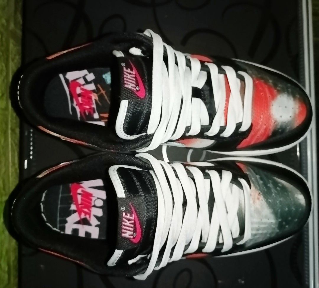 Nike dunk low graffiti (original), Men's Fashion, Footwear, Sneakers on ...