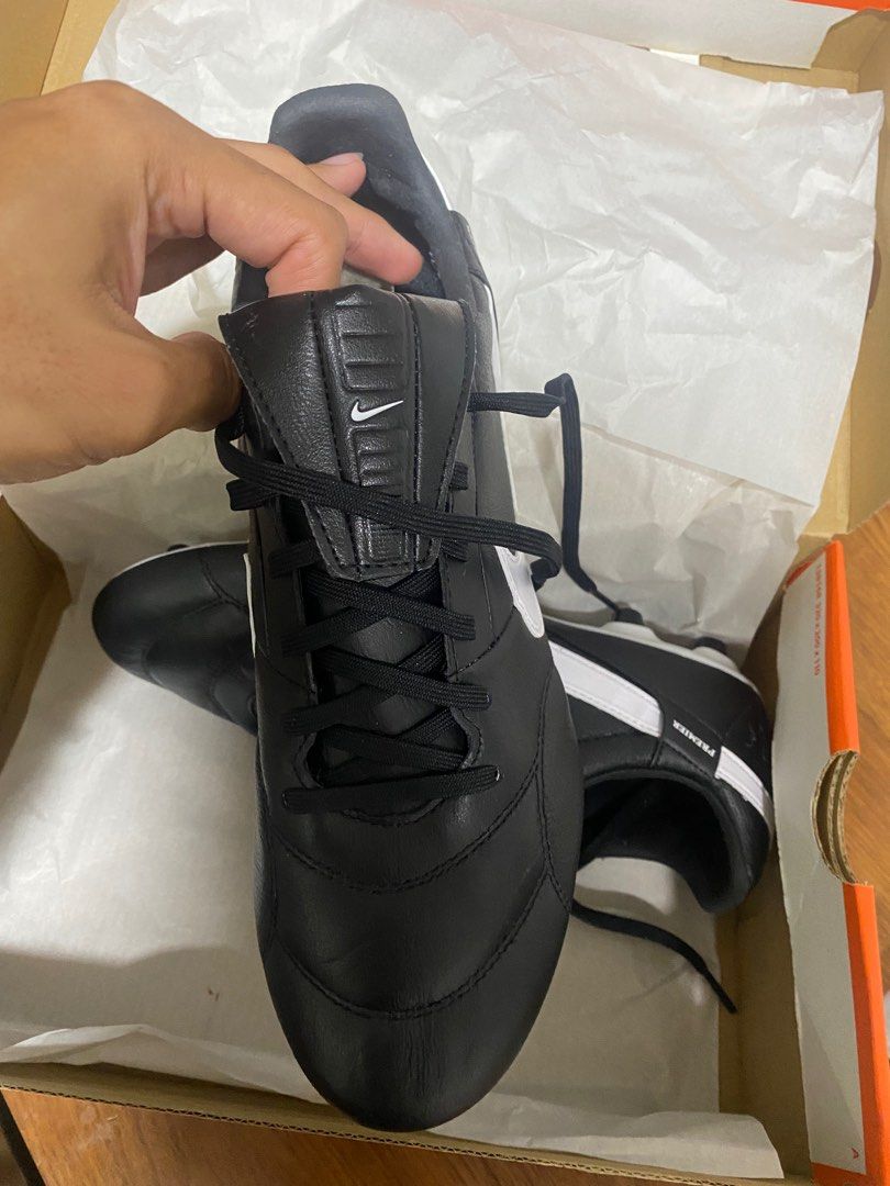 Nike premier, Men's Fashion, Footwear, Sneakers on Carousell