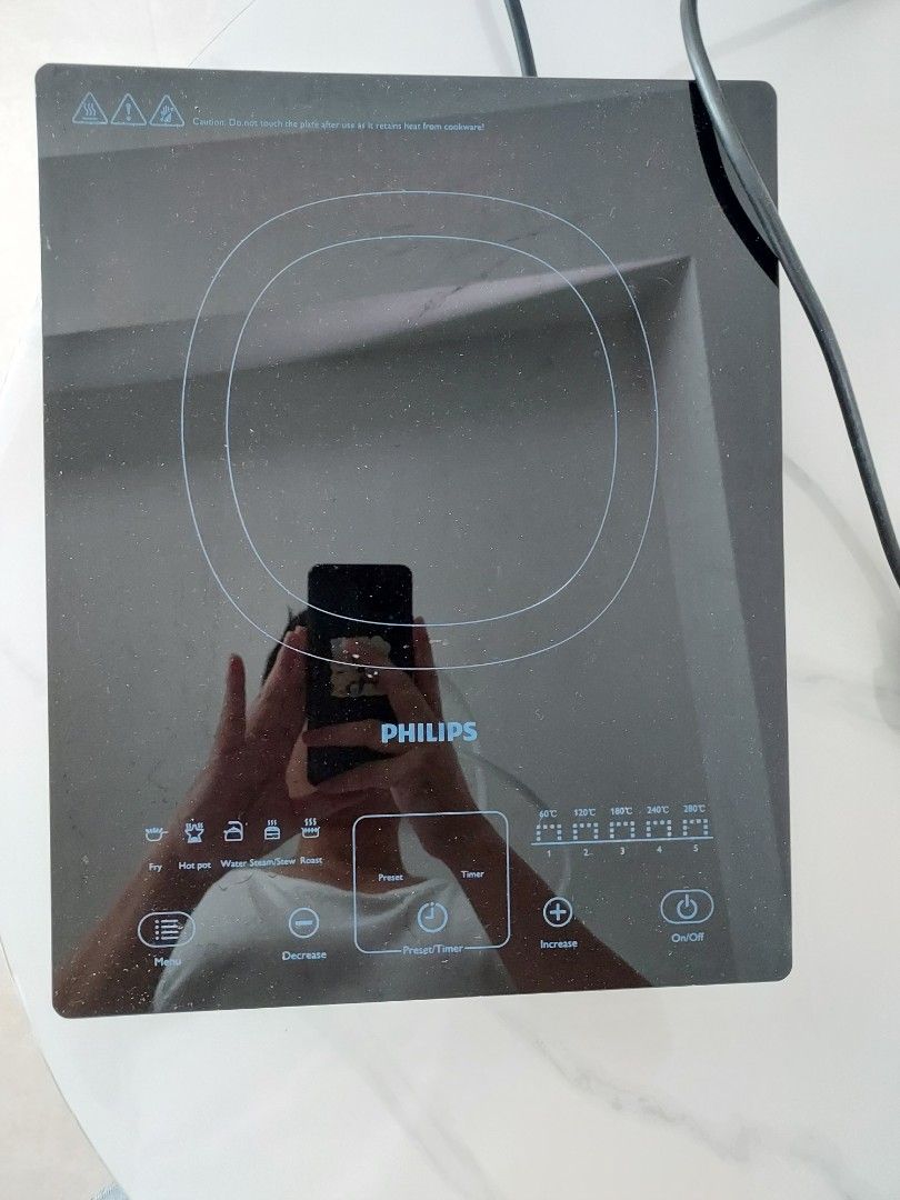 Philips induction cooker, TV & Home Appliances, Kitchen Appliances ...