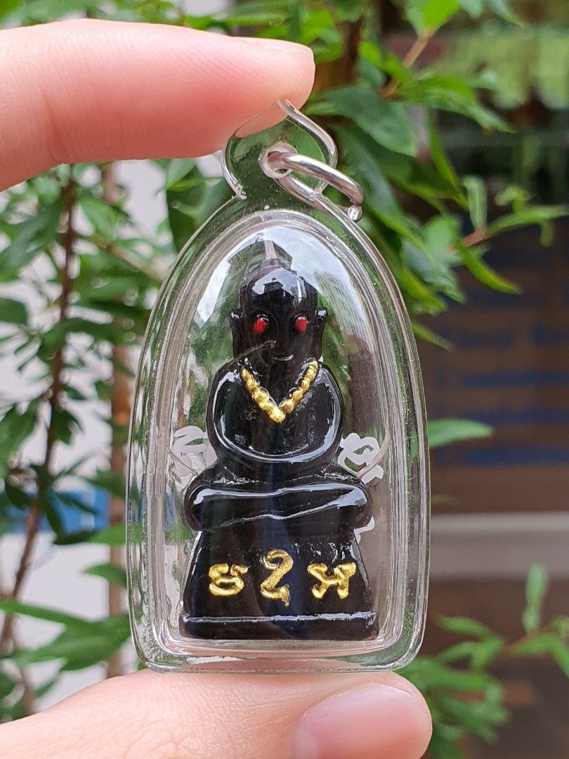 Phra Ngan Thai Amulet, Hobbies & Toys, Memorabilia & Collectibles ...