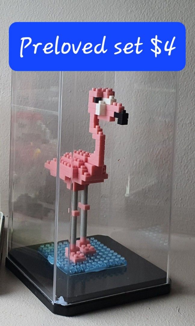 Preloved Daiso petit block - flamingo, Hobbies & Toys, Memorabilia & Collectibles, Fan ...