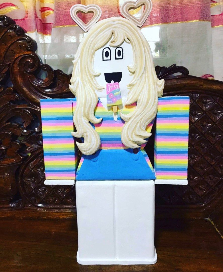 Roblox Girl Table Standee- Happy Birthday Banner, Hobbies & Toys ...
