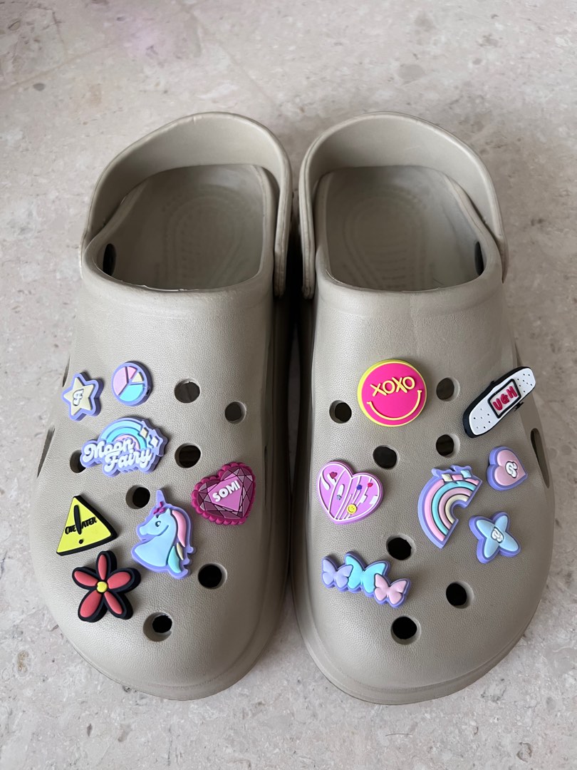 Shoes (not Crocs), Men's Fashion, Footwear, Flipflops and Slides on ...