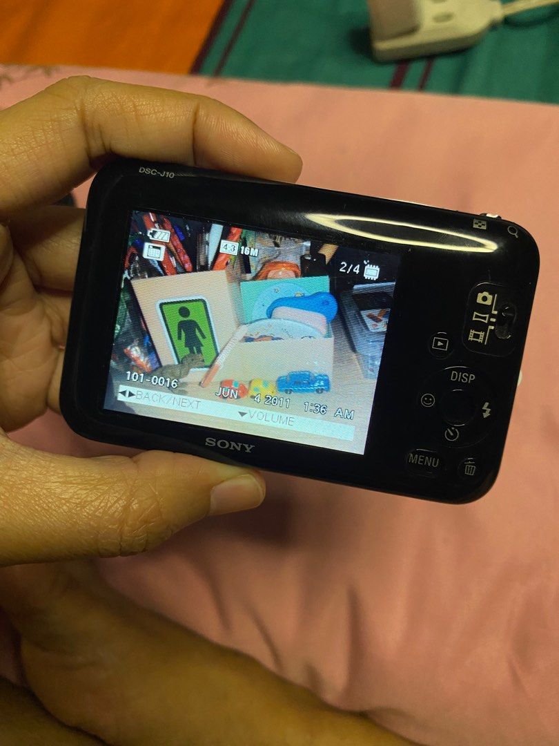 SONY CYBERSHOT J10, Photography, Cameras on Carousell