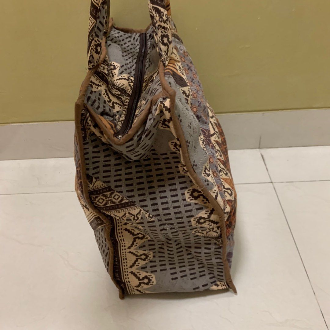Tas batik/totebag batik/batik bag/tas jinjing batik/tas kain batik, Fesyen Wanita, Tas & Dompet ...