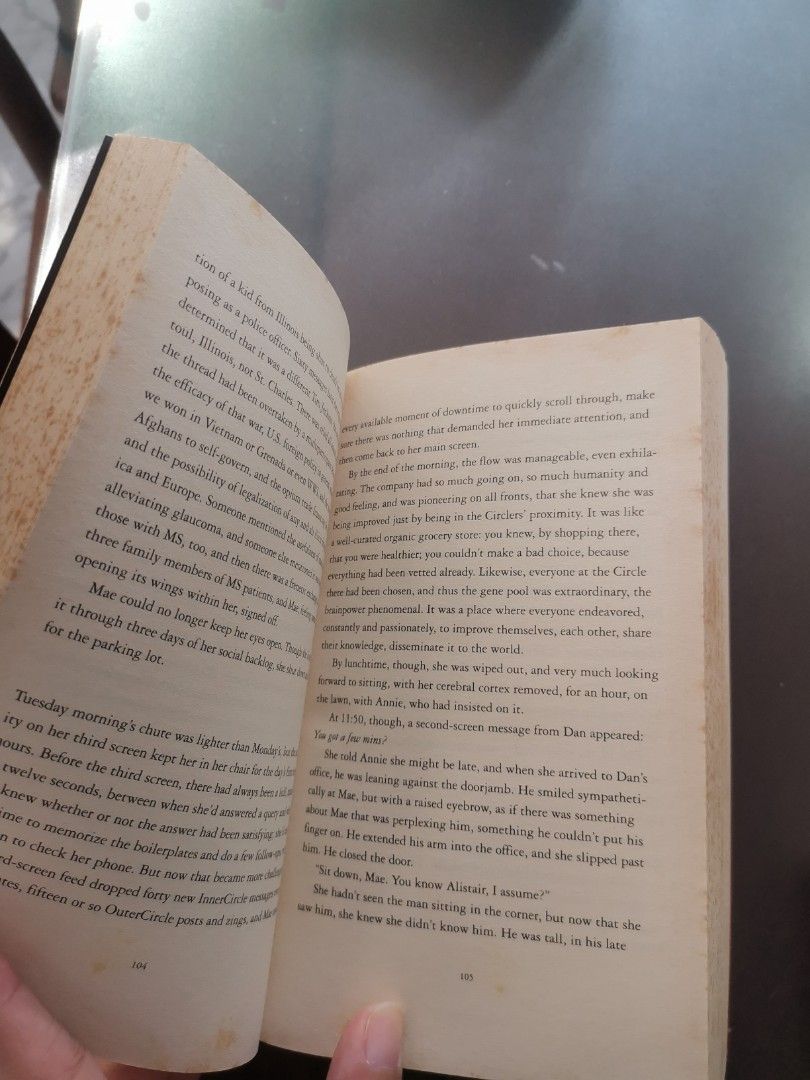 The Circle by Dave Eggers, Hobbies & Toys, Books & Magazines, Fiction ...