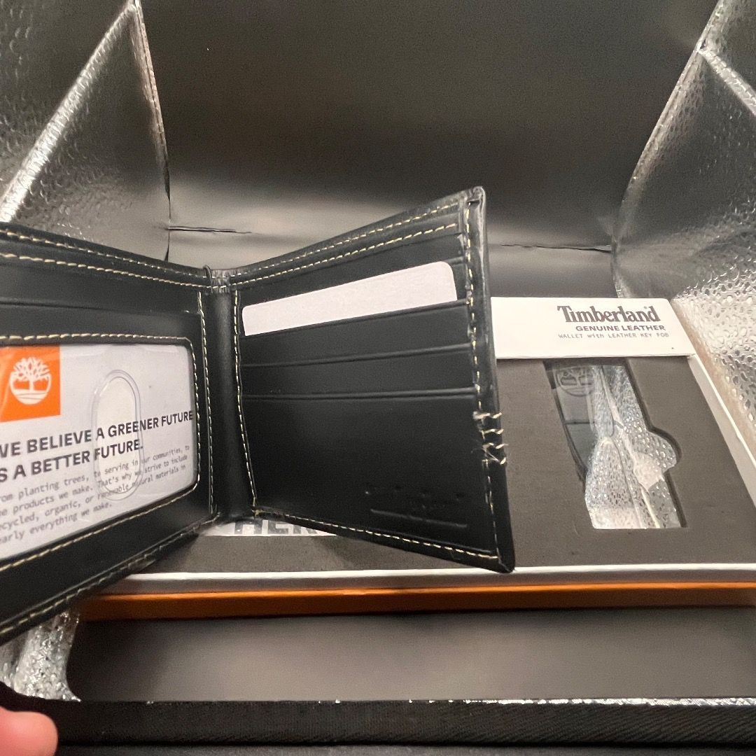 Timberland Men's Leather Slimfold Wallet with Matching Fob Gift Set ...