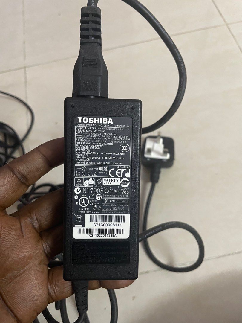 TOSHIBA, Computers & Tech, Parts & Accessories, Cables & Adaptors on ...