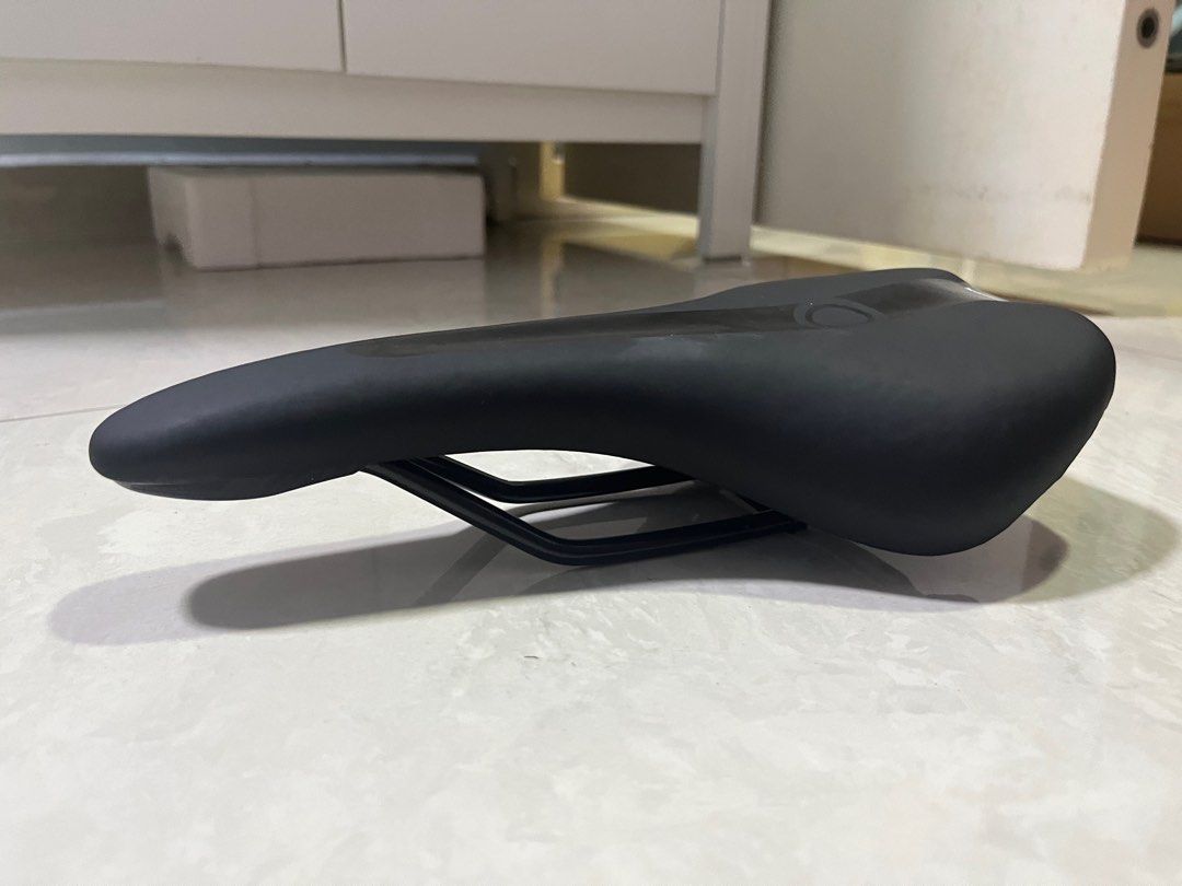 Trinx original bicycle seat/saddle, Sports Equipment, Bicycles & Parts ...