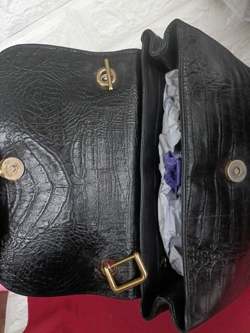Valentino garavani croc embossed, Luxury, Bags & Wallets on Carousell