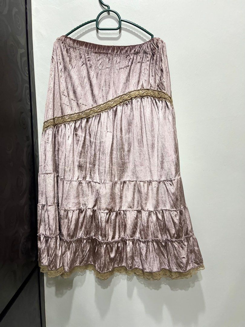 Velvet cream color skirt, Women's Fashion, Bottoms, Skirts on Carousell