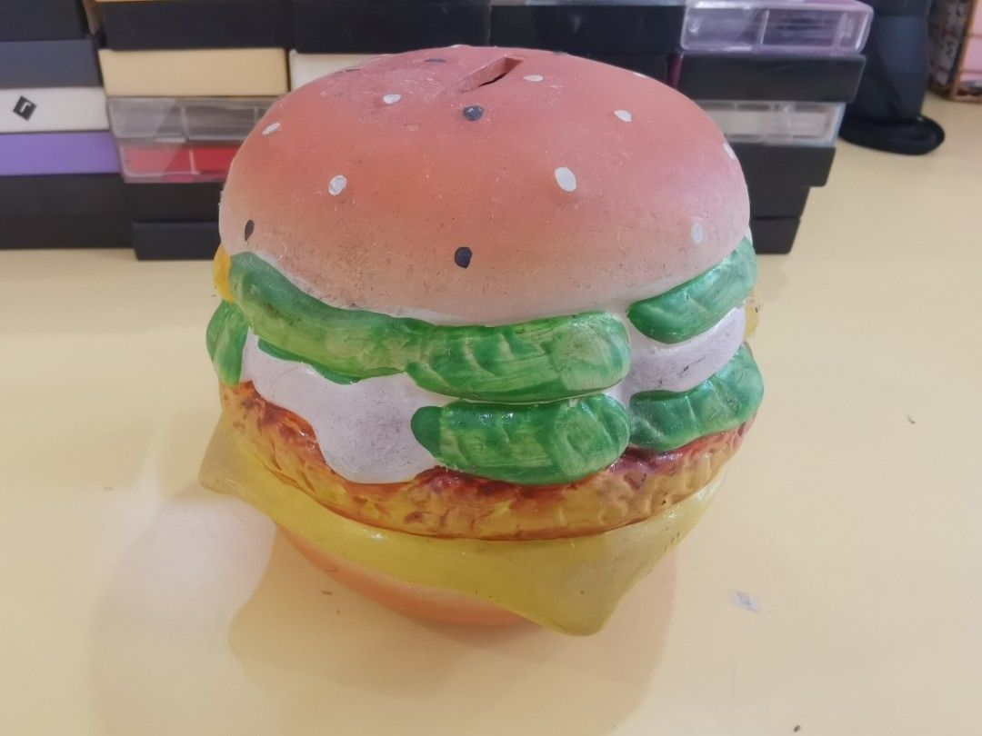 Vintage Burger Design Clay Coin Bank, Hobbies & Toys, Collectibles ...