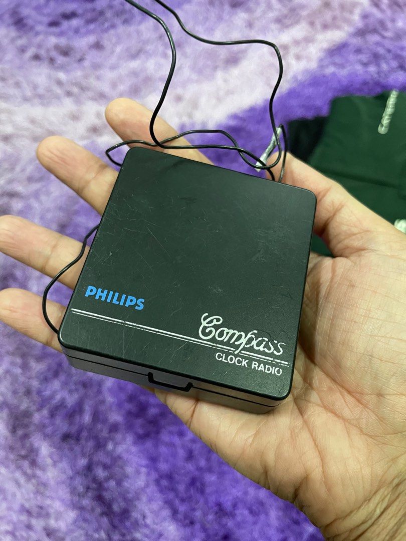 vintage philips compass clock radio, Hobbies & Toys, Collectibles ...