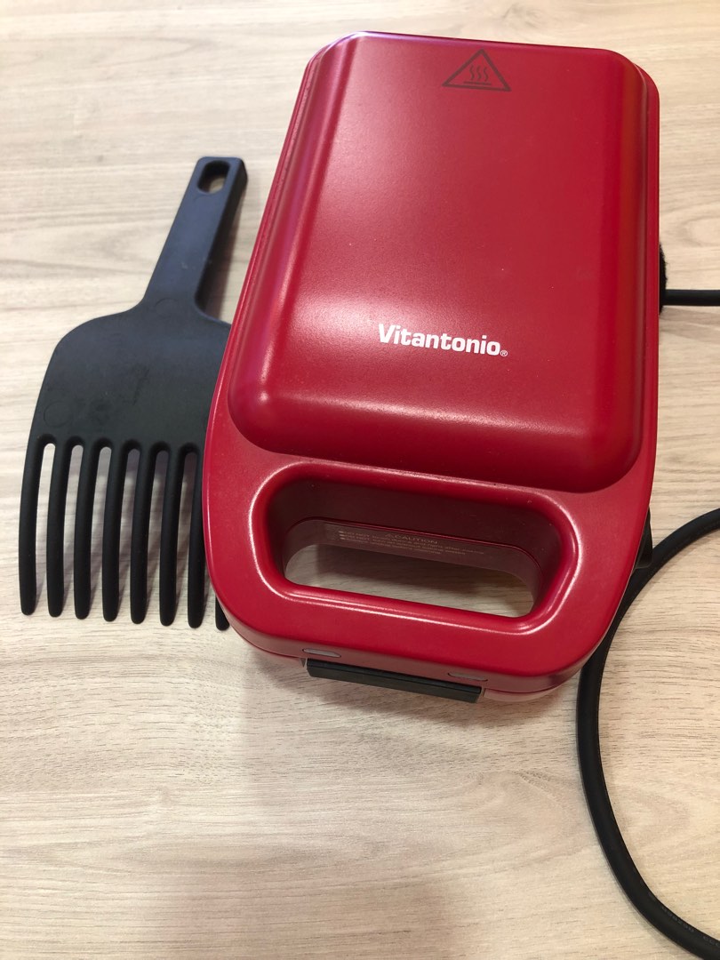 Vitantonio hot sandwich maker, Furniture & Home Living, Kitchenware ...