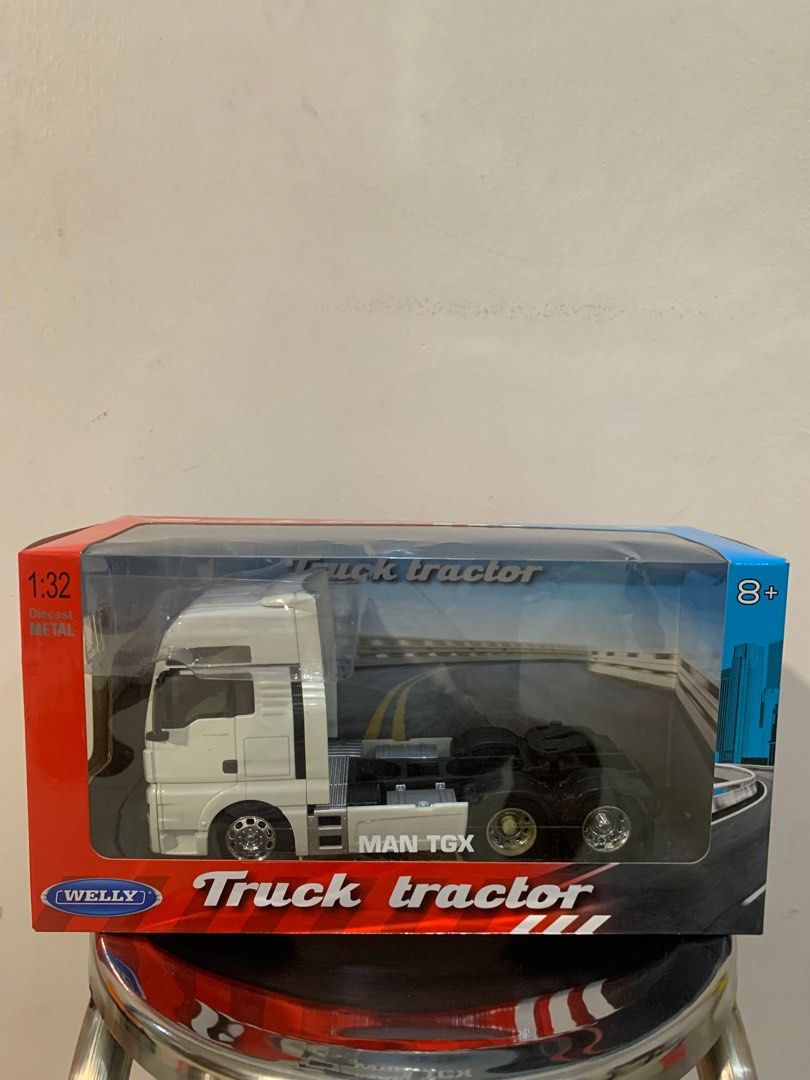 Welly Die Cast Metal Man TGX 26.440 Scale 1/32, Hobbies & Toys, Toys & Games on Carousell