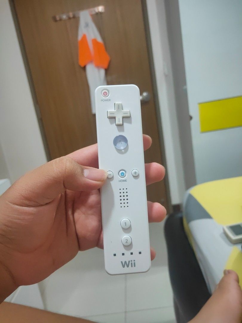 Wii controller, Video Gaming, Gaming Accessories, Controllers on Carousell