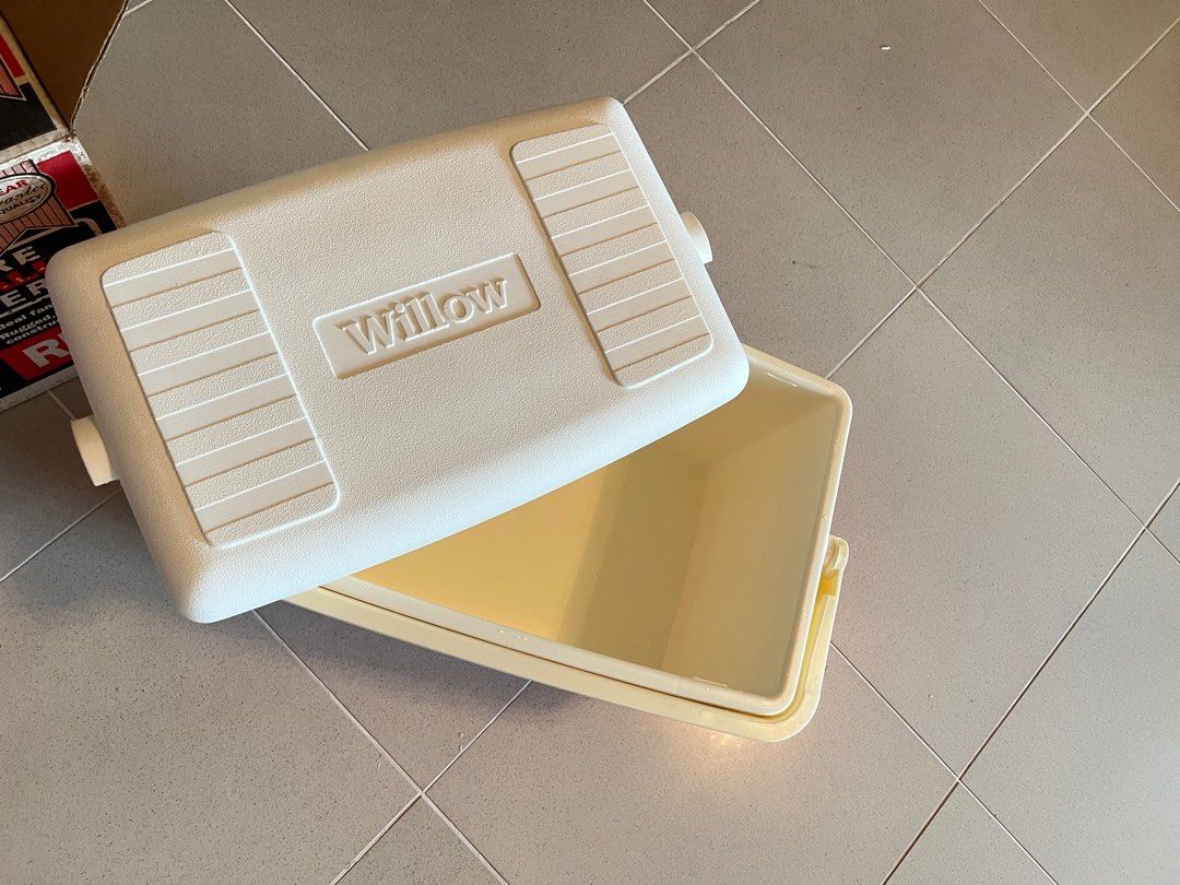 Willow 24L cooler, Sports Equipment, Hiking & Camping on Carousell