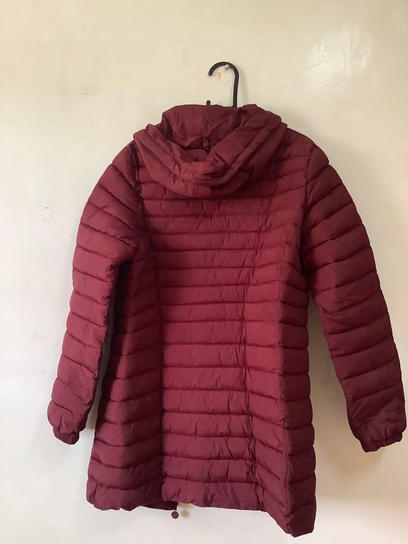 Wine red bubble jacket, Women's Fashion, Coats, Jackets and Outerwear ...