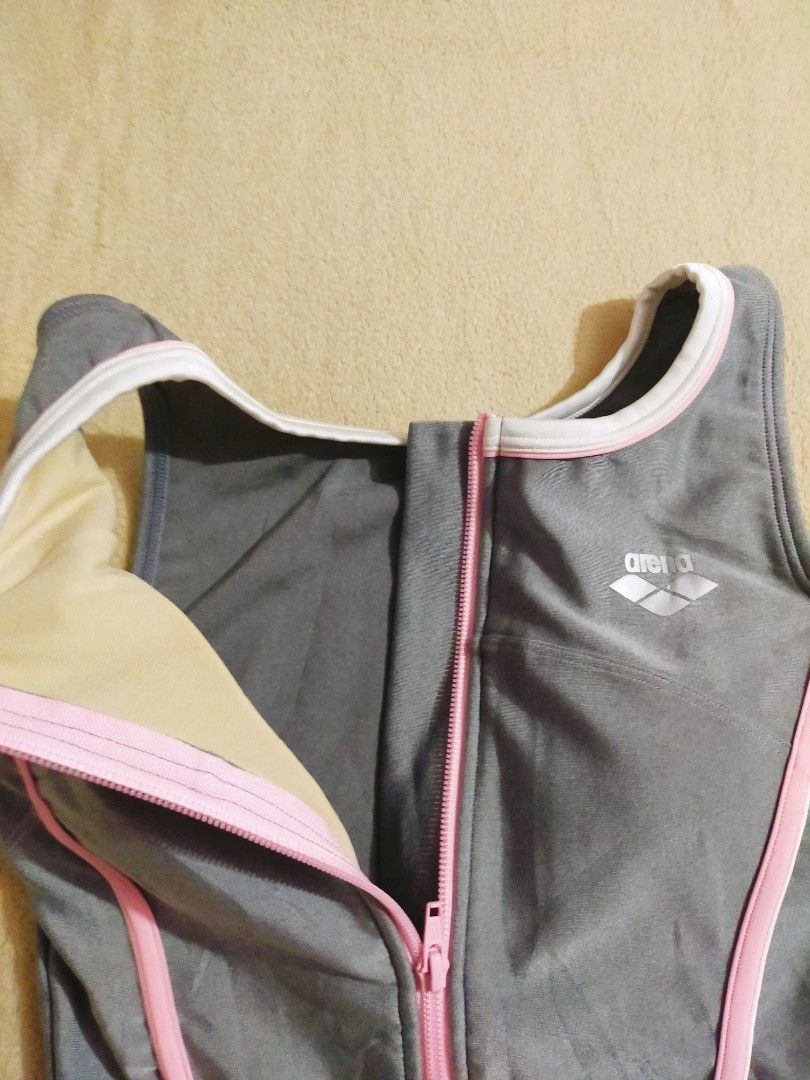 ARENA SANDO RASHGUARD SWIMSUIT, Women's Fashion, Swimwear, Bikinis ...