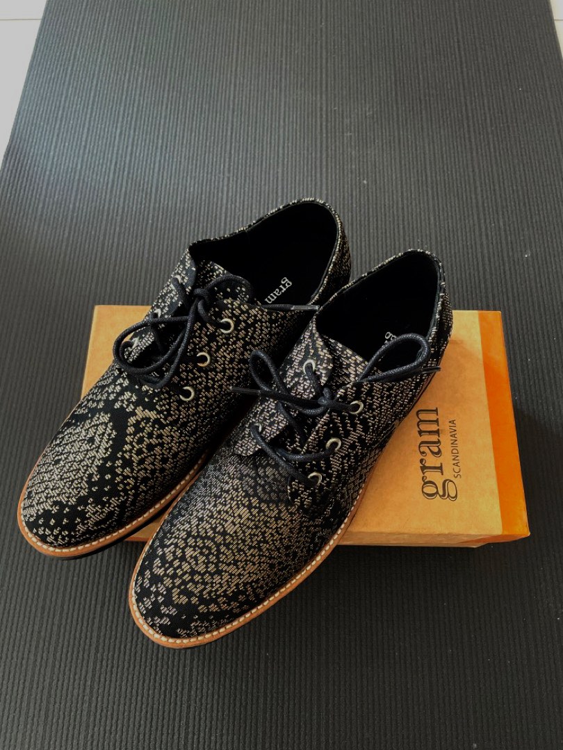 BN - original Gram sneakers (black/gold limited edition), Luxury, Sneakers & Footwear on Carousell