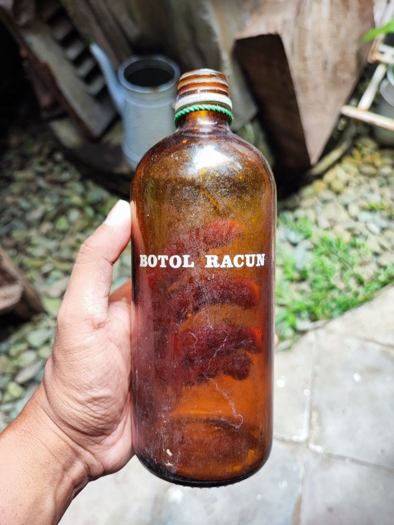 Botol Coklat Antik Ada Tulisan Botol Racun, Antik, Pajangan di Carousell