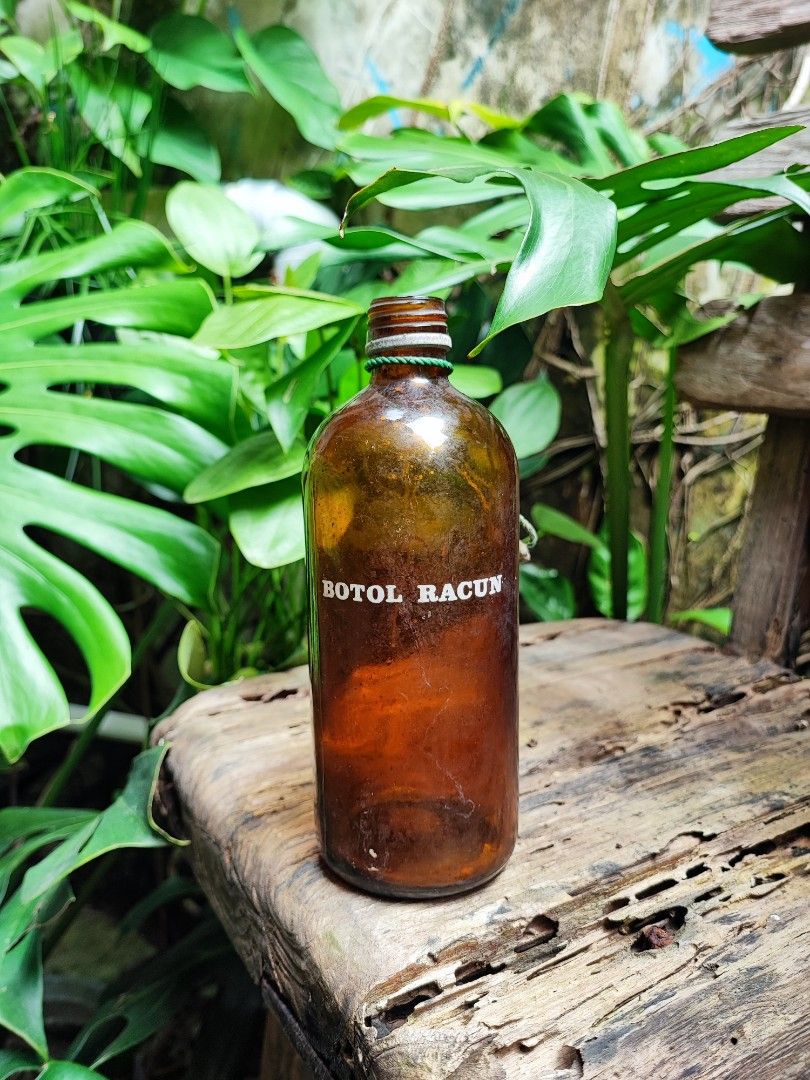 Botol Coklat Antik Ada Tulisan Botol Racun, Antik, Pajangan di Carousell